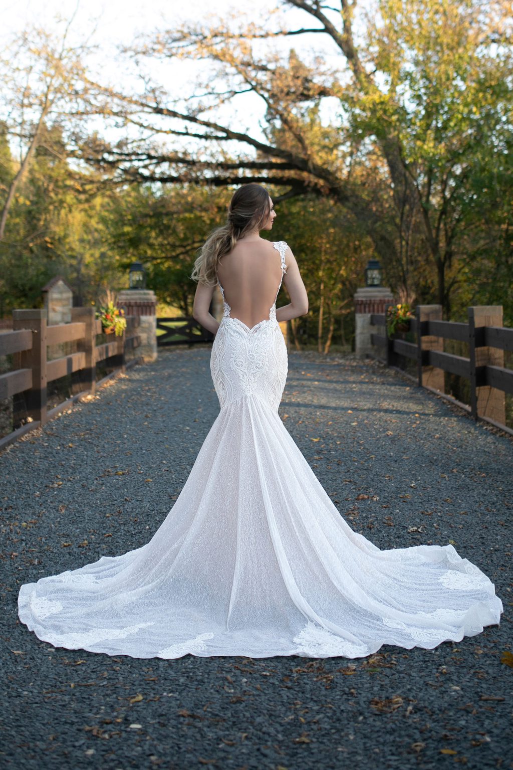 alluring - Philly Bride